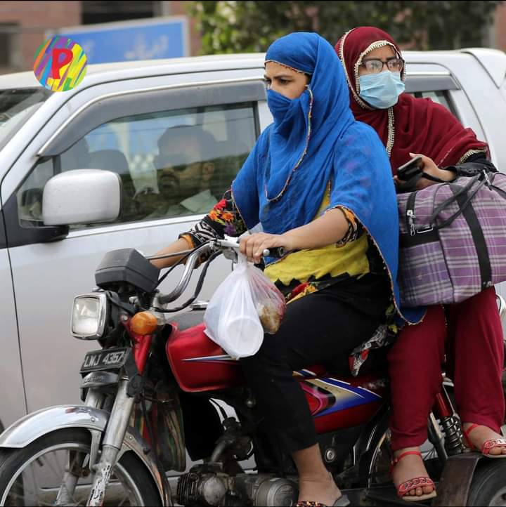 Increasing number of Female Motorcycle Riders - Horsepower Pakistan